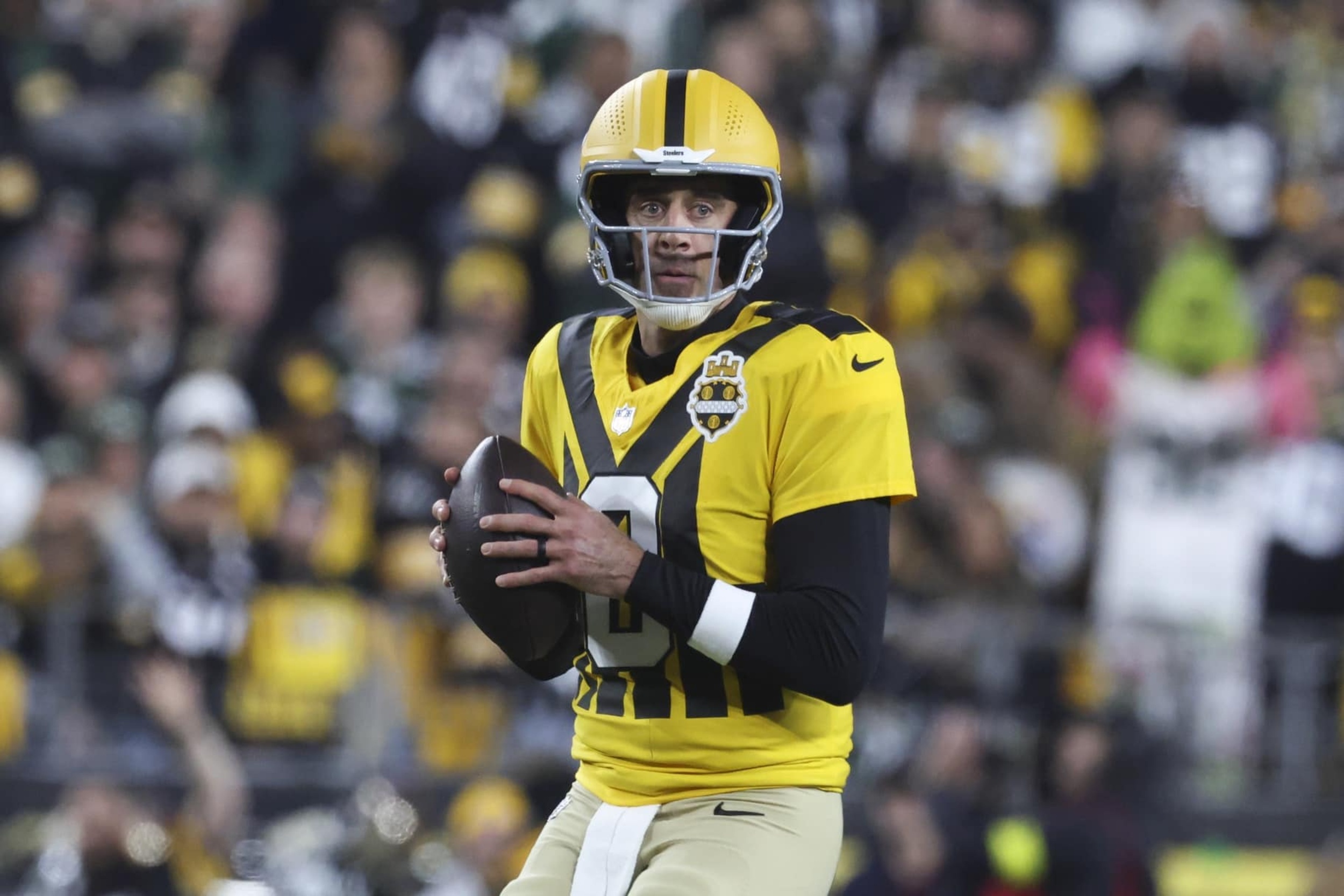 Camera catches angry Aaron Rodgers’ behavior after DK Metcalf’s TD drop ...