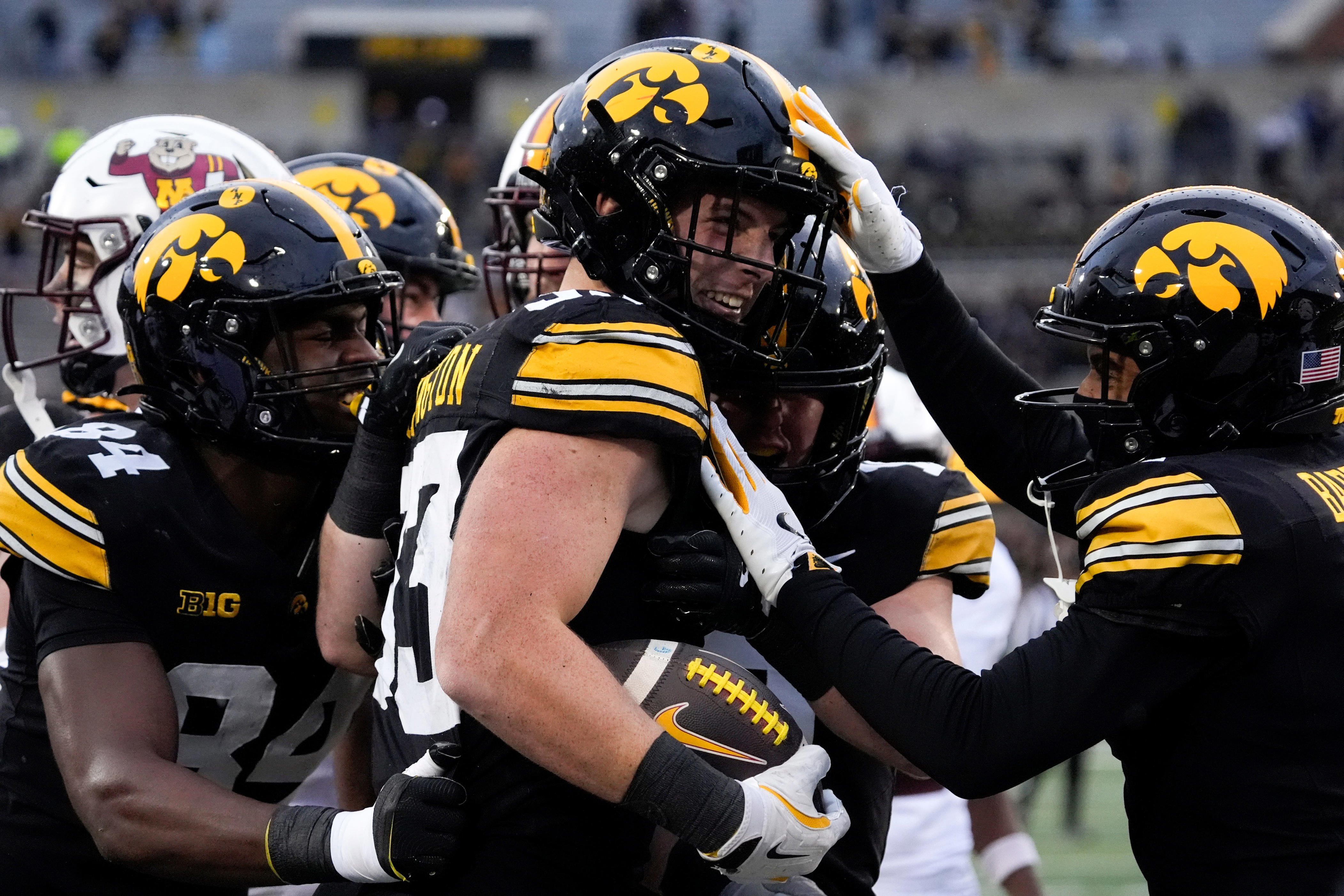 Iowa Hawkeyes surge into top 25 of USA TODAY Sports NCAA College ...
