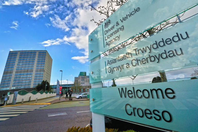 DVLA issues sharp warning to drivers with certain medical conditions