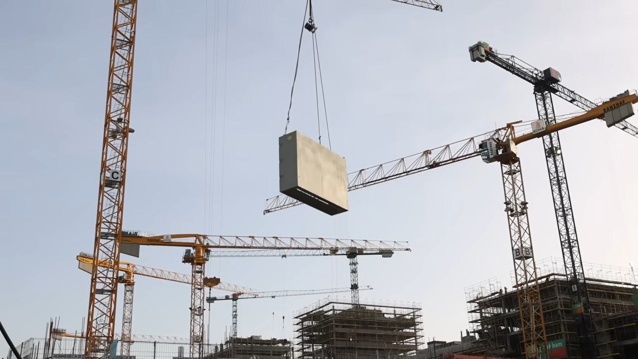 The Hidden Dangers That Cause Loads to Drop from Cranes