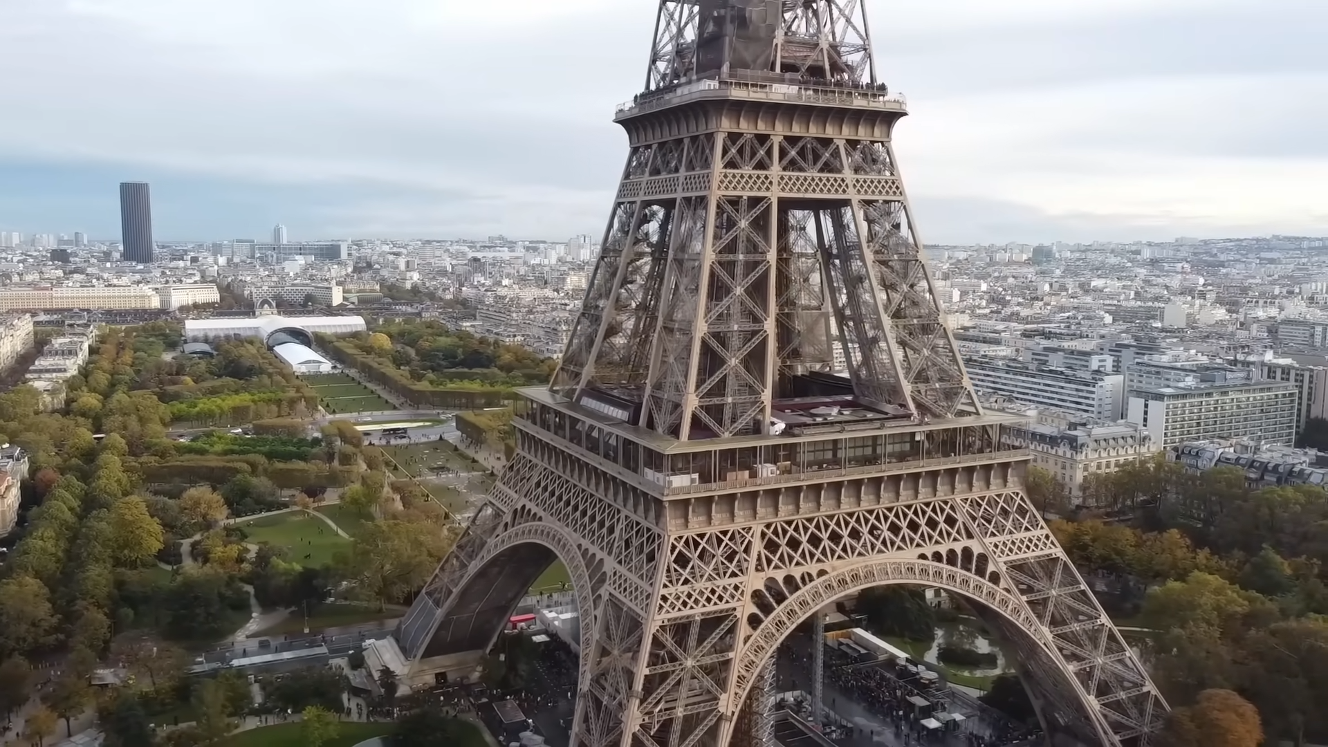 The Eiffel Tower’s Hidden Apartment at the Top