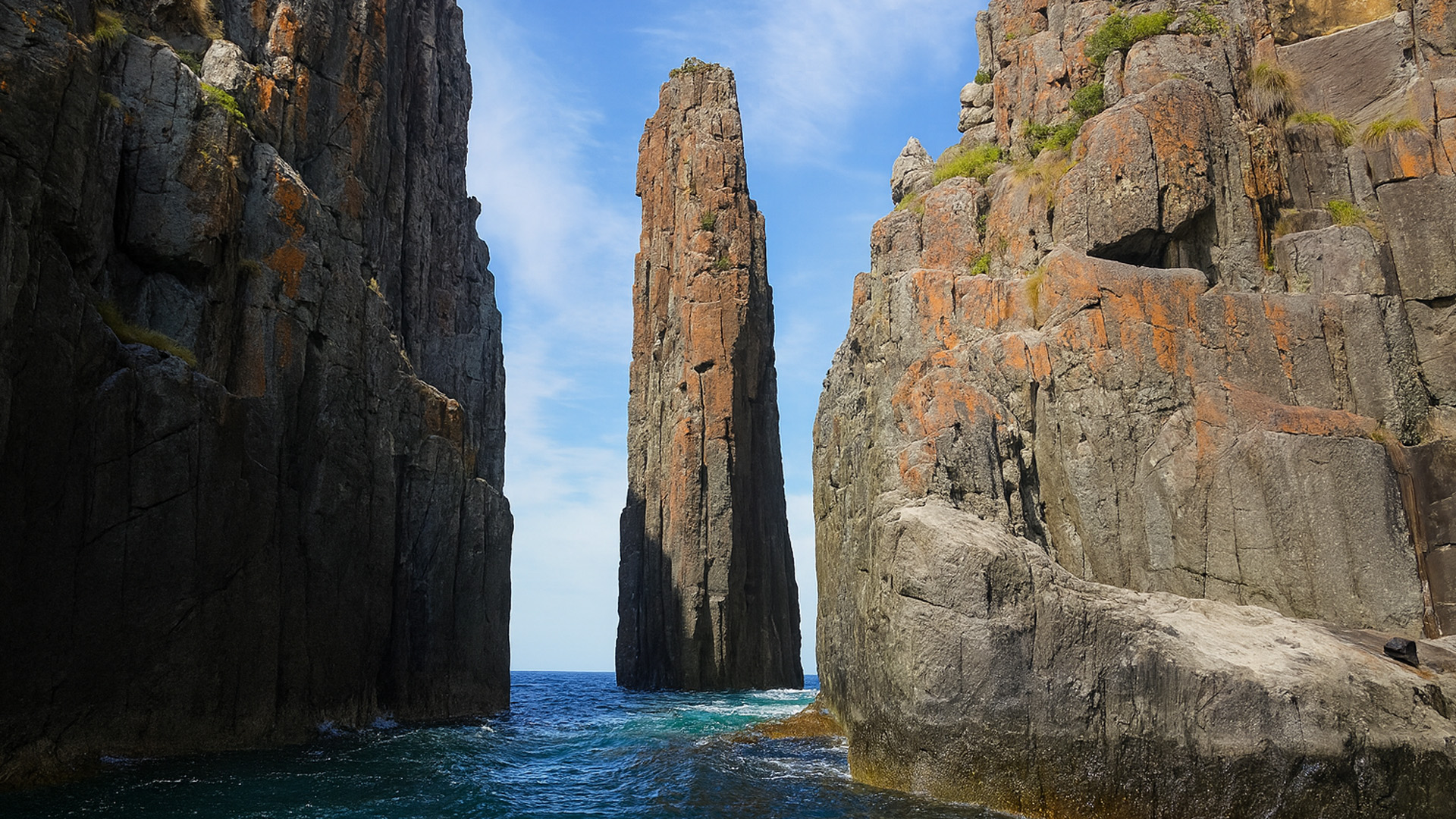 Tebing Laut dan Formasi Batu di Cape Hauy, Australia dalam 4K