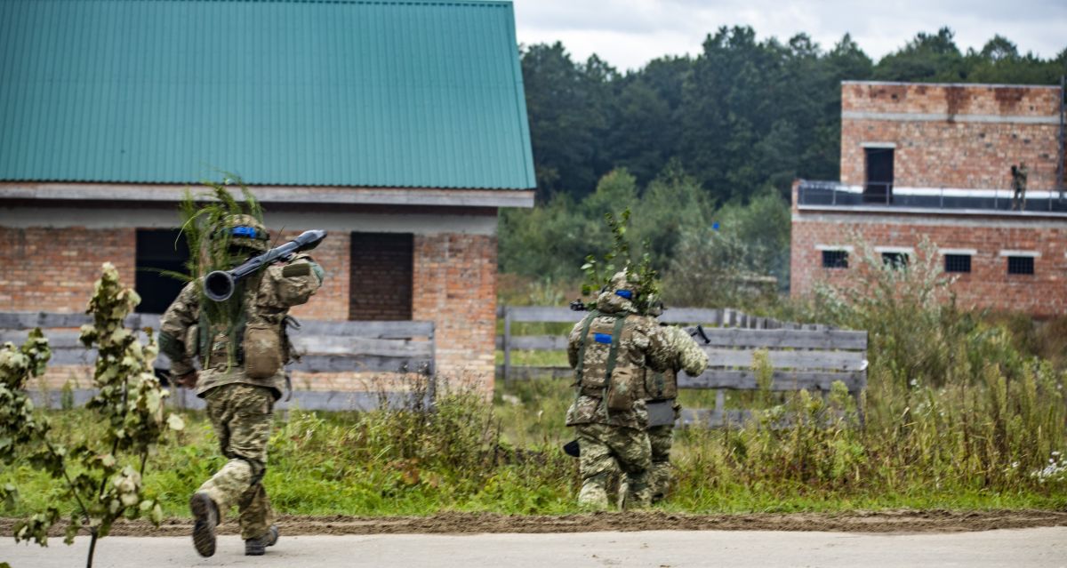 Ukraine army faces recruitment and desertion crisis