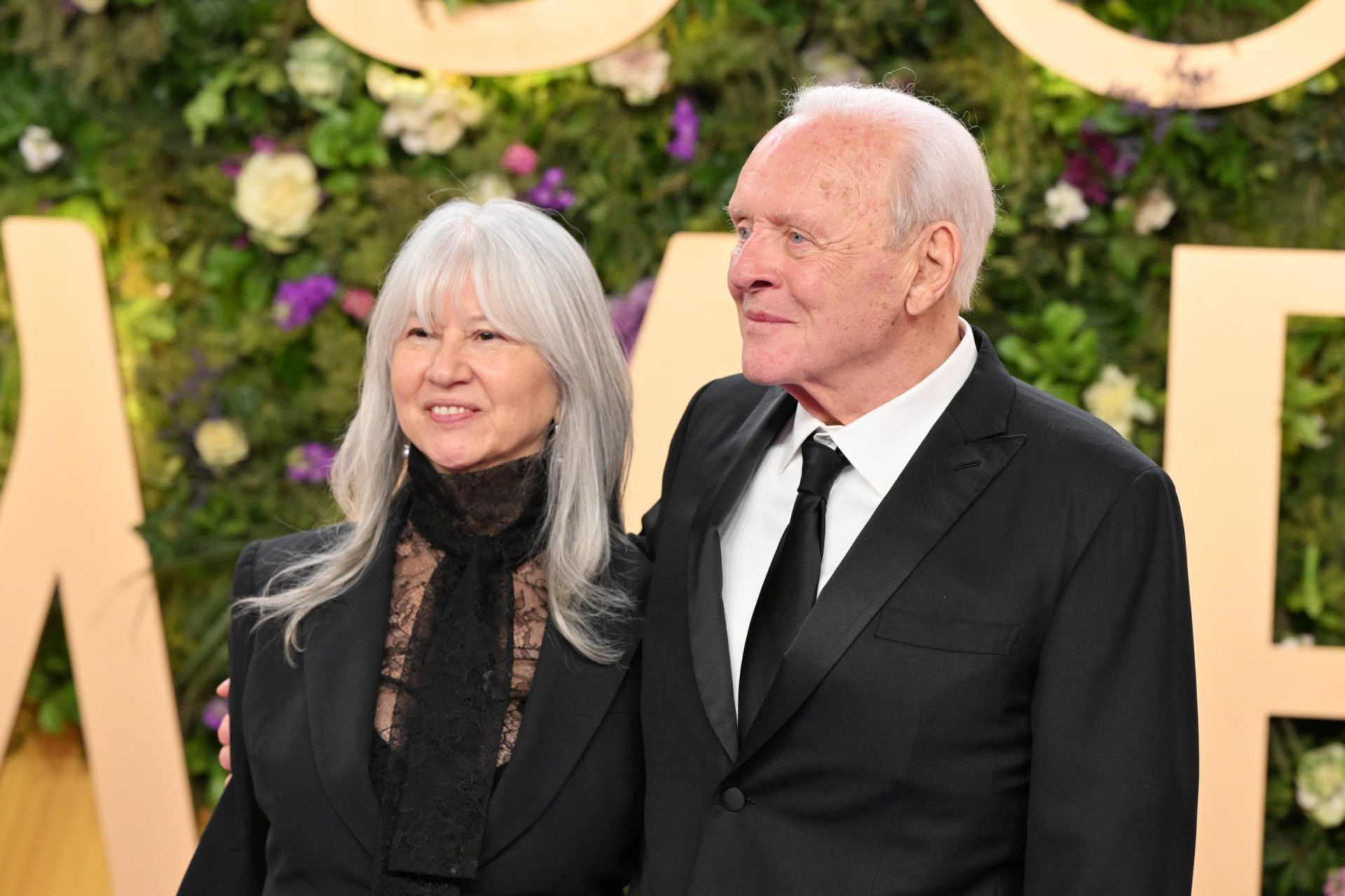 Sir Anthony Hopkins 'won't waste blood' over daughter