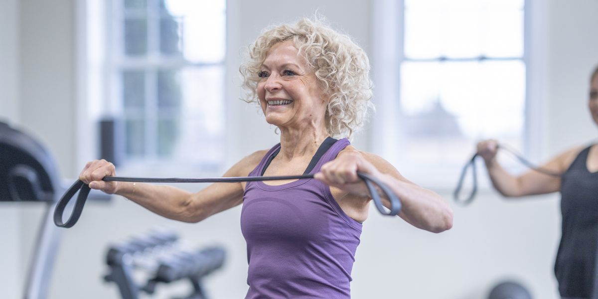 7 Resistance Band Back Exercises That Actually Work, According to ...