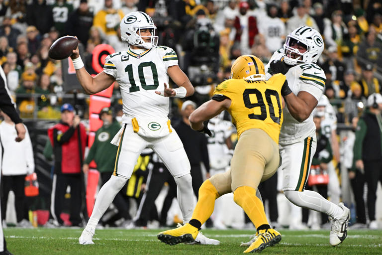 Packers QB Jordan Love wins another weekly award for 'SNF' win over ...
