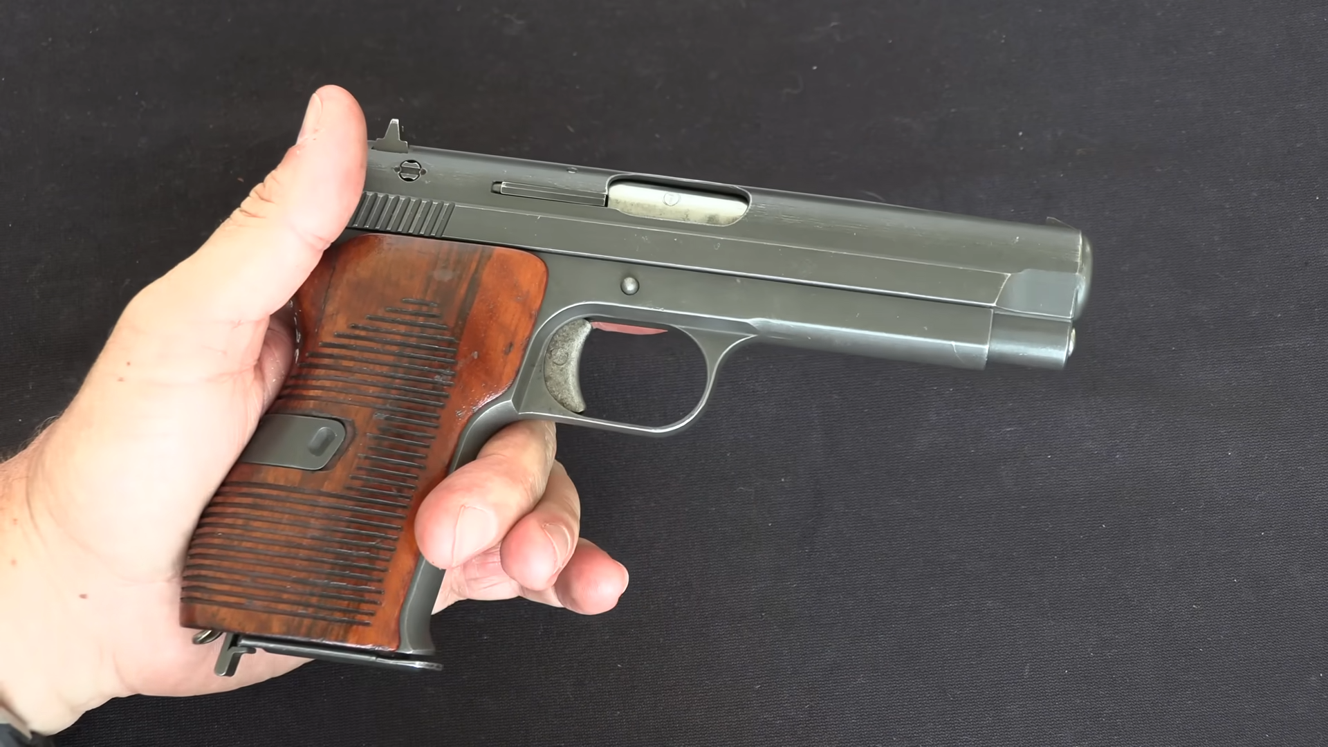 Quiet Gun With a Loud, Unusual Bite