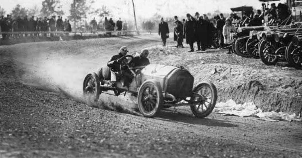 The Earliest Known Photos of Cars Throwing Down Rubber
