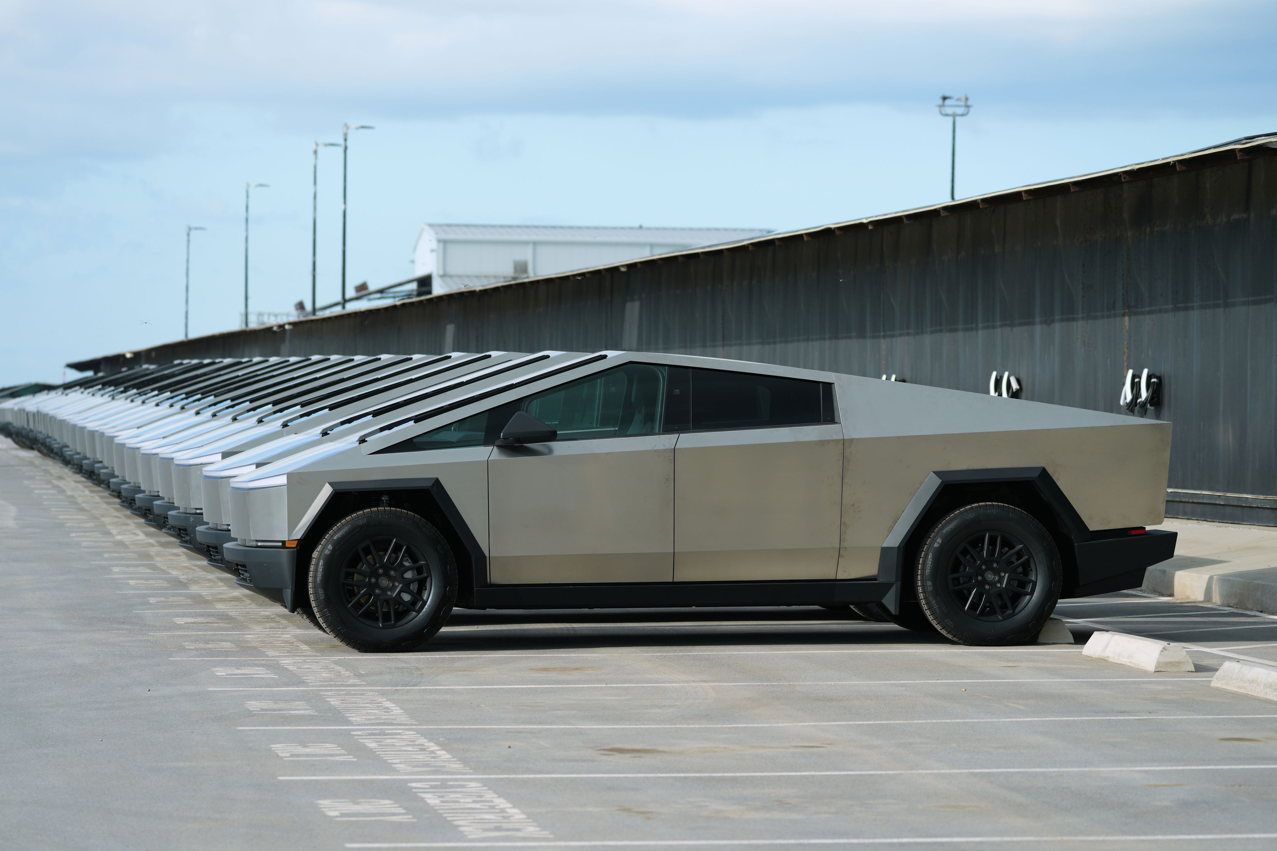 Federal investigators are looking into Tesla's Mad Max mode, which ...