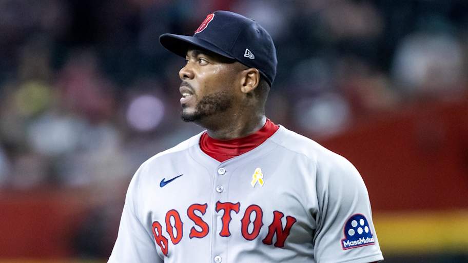 Aroldis Chapman Takes Major Shot at Yankees