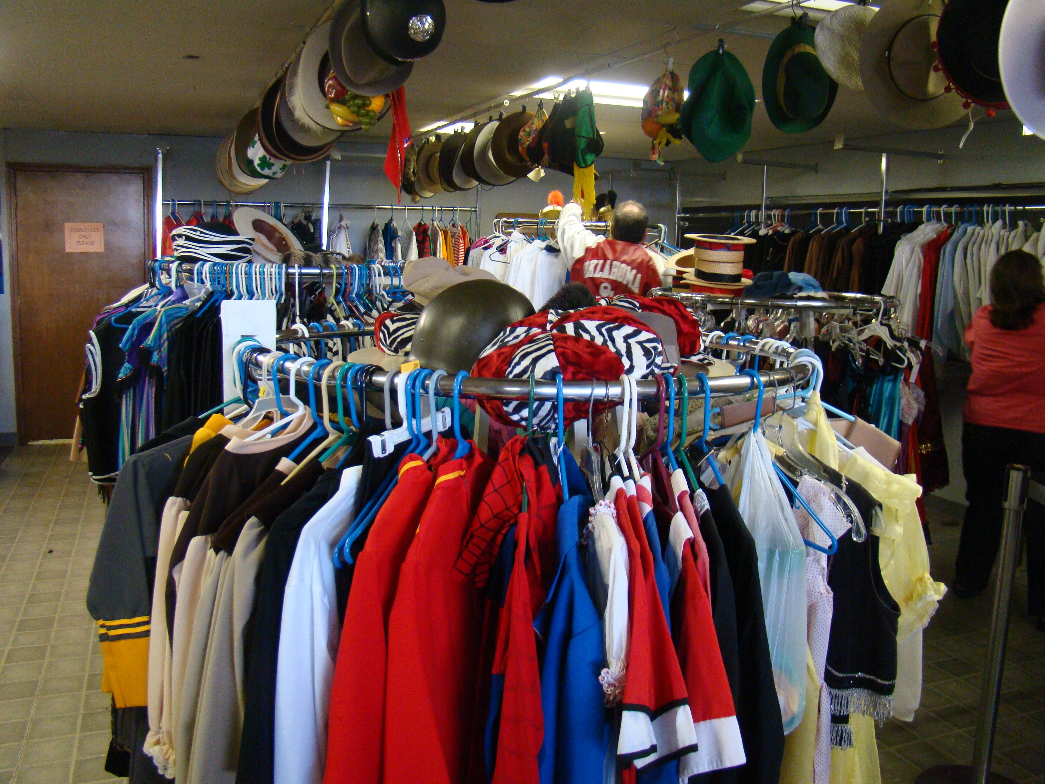 BBB warns of discounted Halloween costumes scam