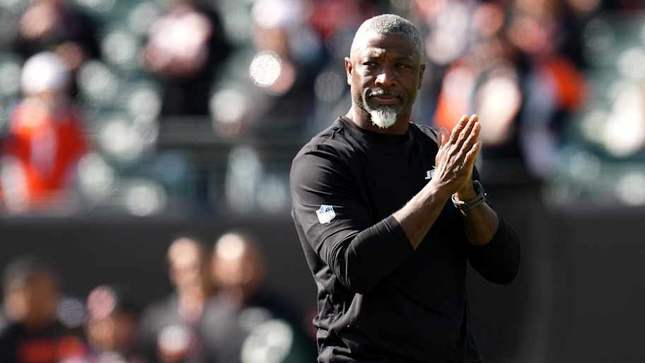 Ex-Lions coordinator gets long-awaited first win as a head coach