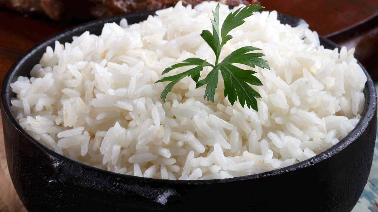 8 Foods That Turn Toxic When Microwaved