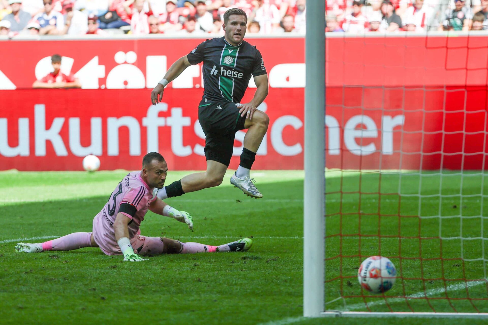 Näkökulma: Sunnuntain herkkupala – ottelu, jonka Jacob Friis haluaa ...