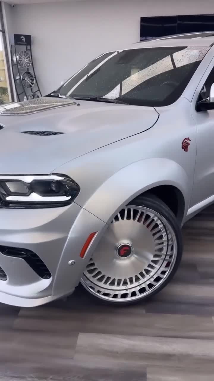 Widebody Hellcat Durango on 26’s Forgios by 713Motoring