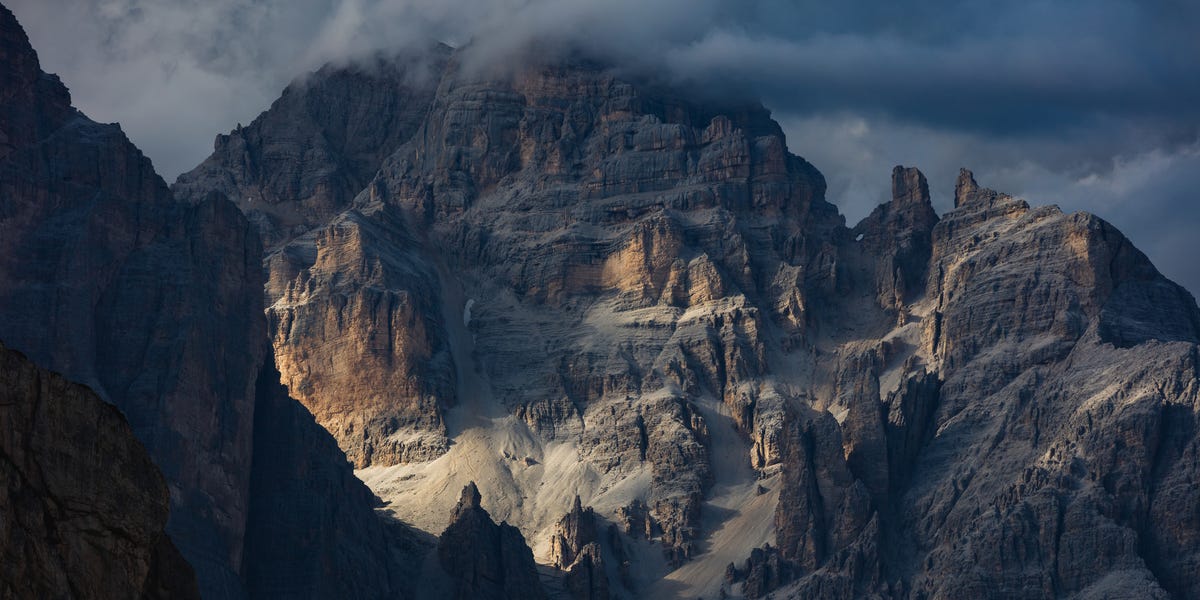 Archaeologists found an ancient Roman military camp hiding 7,000 feet ...