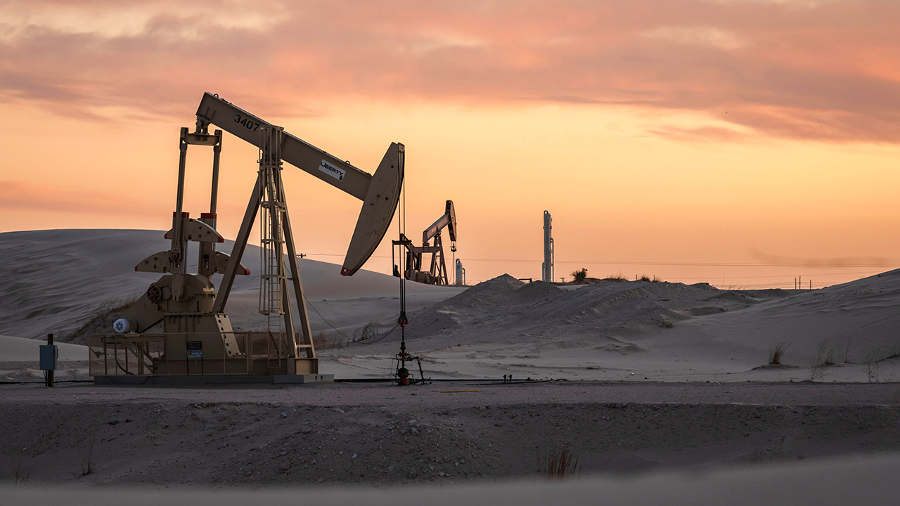 Oil executives predict 2026 price 'low point' as Permian Basin ramps up ...