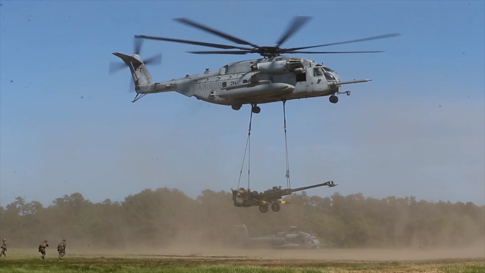 Marine Corps in Heavy Lift Operation - Artillery