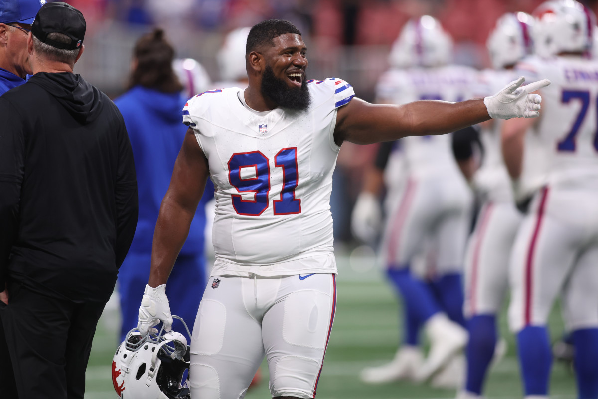 Bills’ Ed Oliver Injury Update Emerges After Leaving Panthers Game