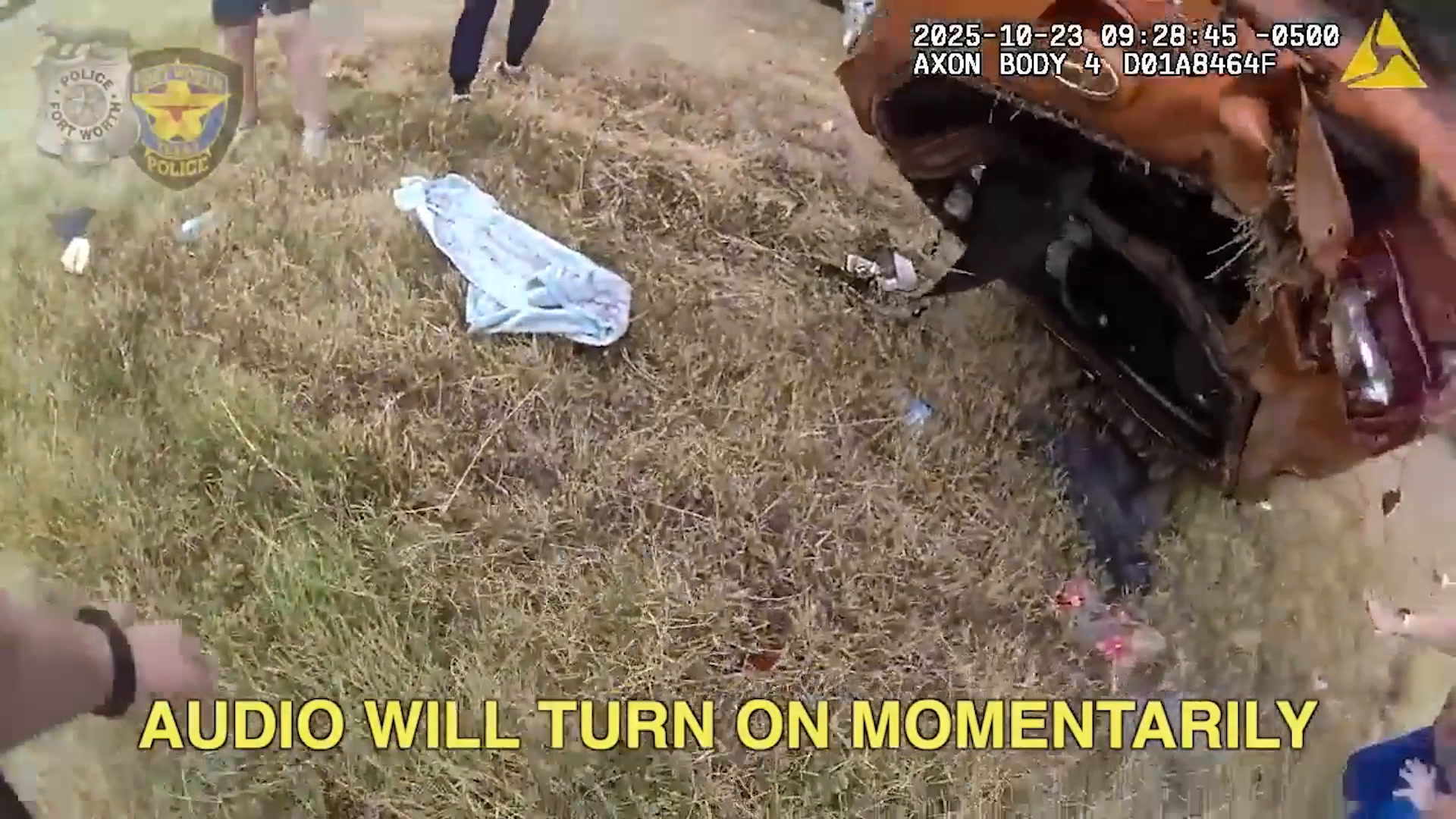Fort Worth police and bystanders make heart-stopping rescue saving ...