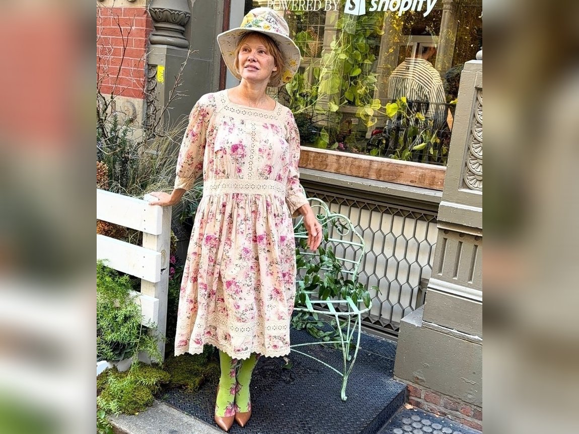 Pamela Anderson: This Floral Outfit Creates a Buzz