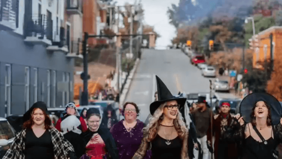 Lynchburg's first Witch Walk draws spooky swarm of participants and ...