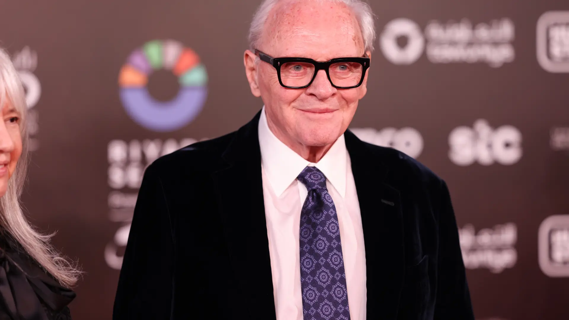 Anthony Hopkins (87) reconoce que sigue sin hablarse con su hija, a ...