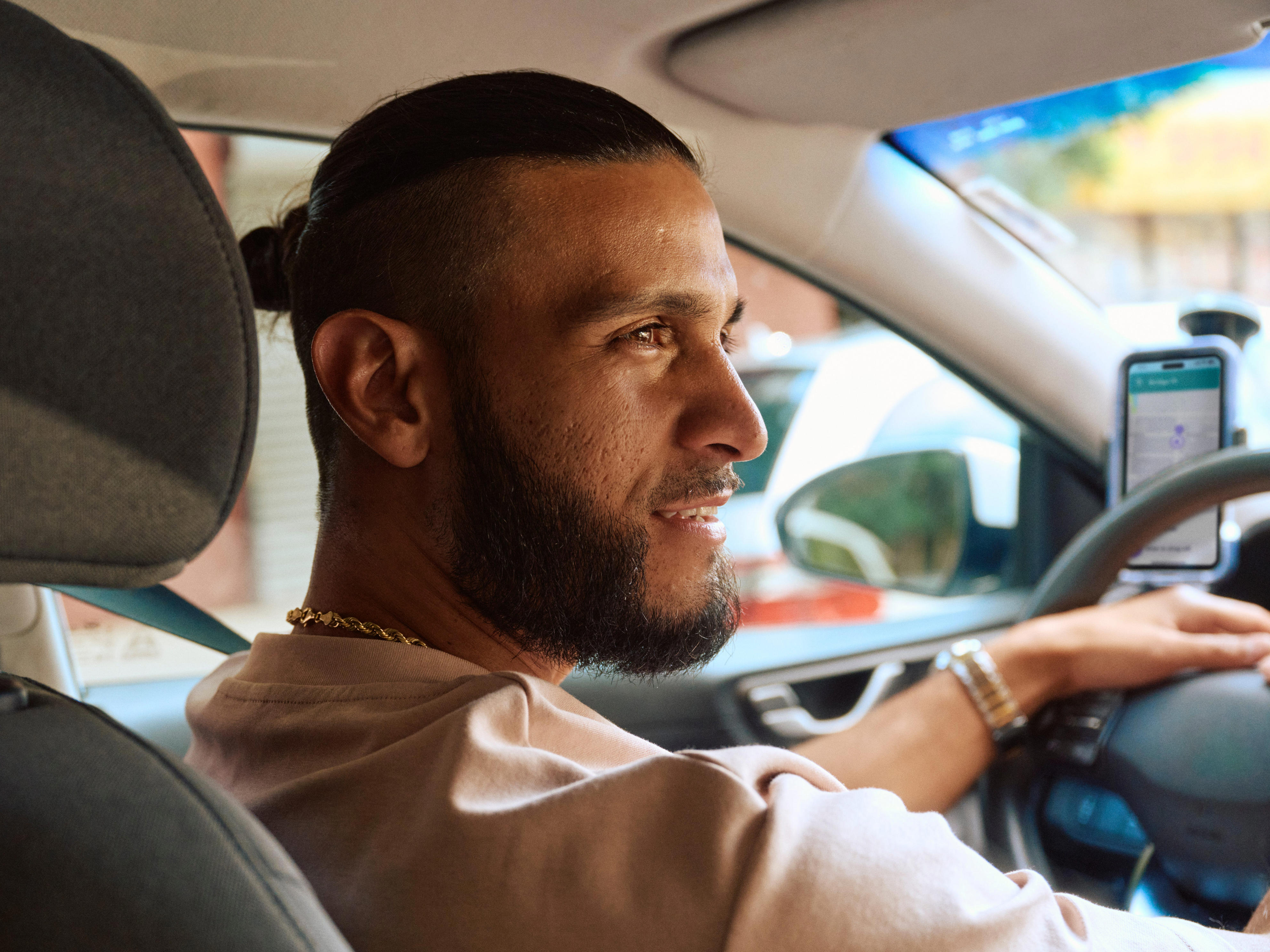 A Lyft exec says robotaxis could create a big new opportunity for gig ...