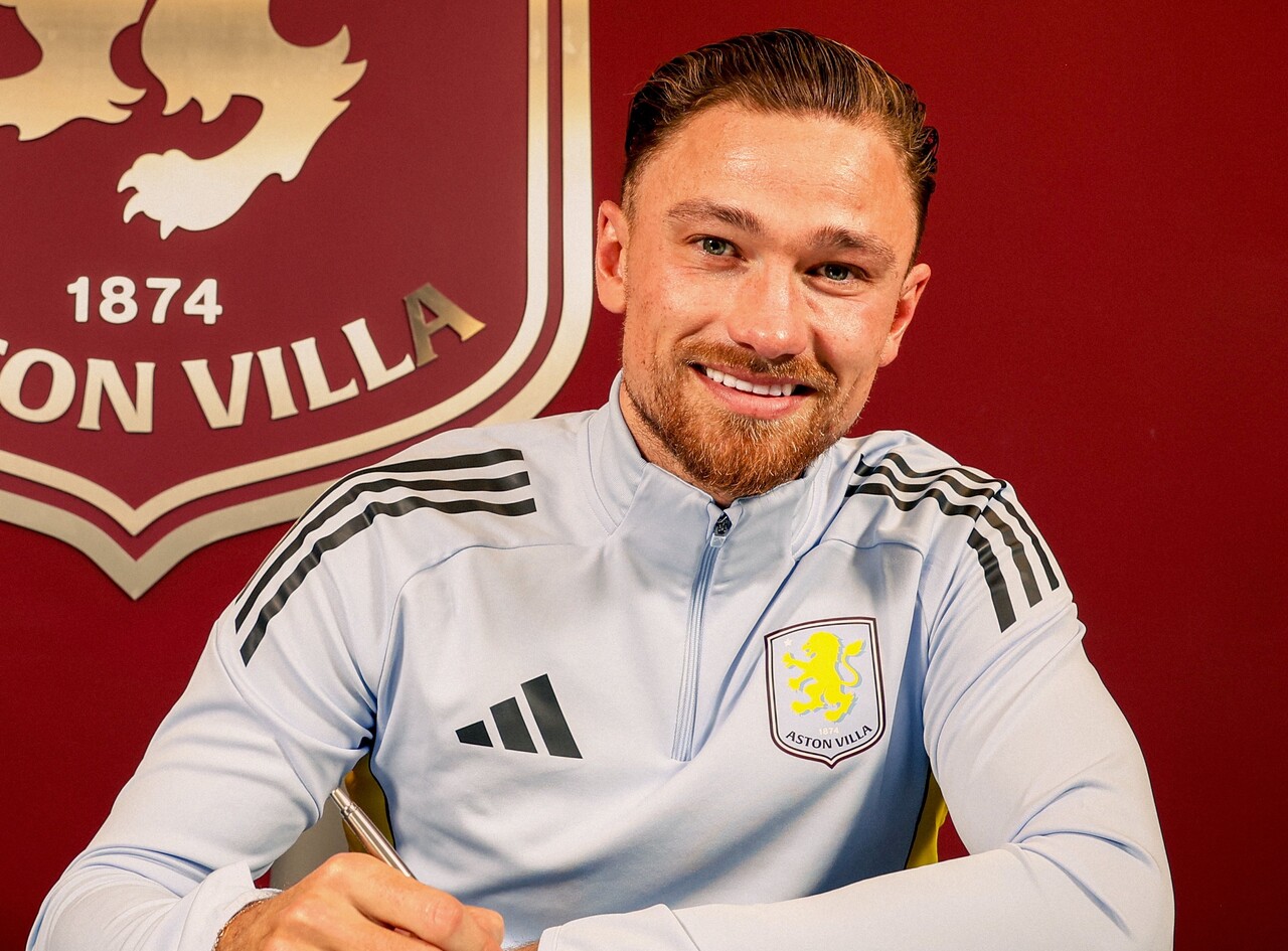 Matty Cash signs new Aston Villa contract