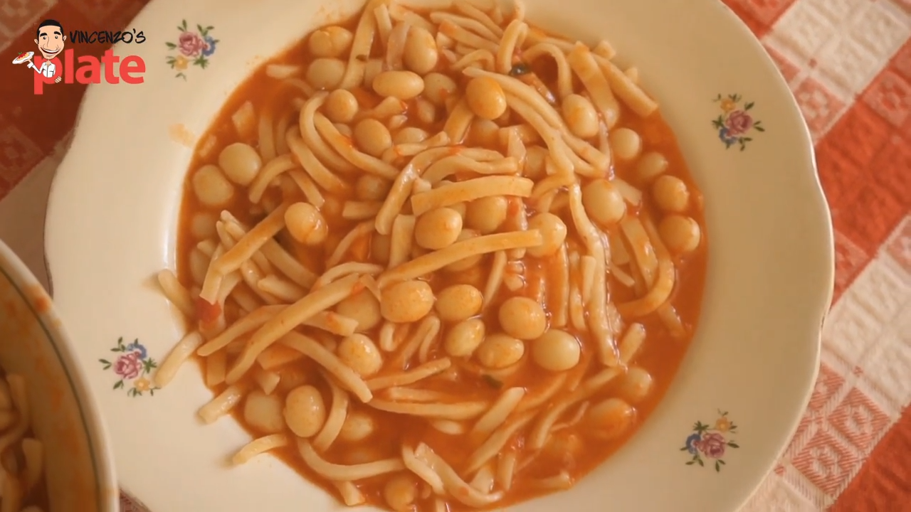 Italian grandma shows how to make pasta e fagioli the right way