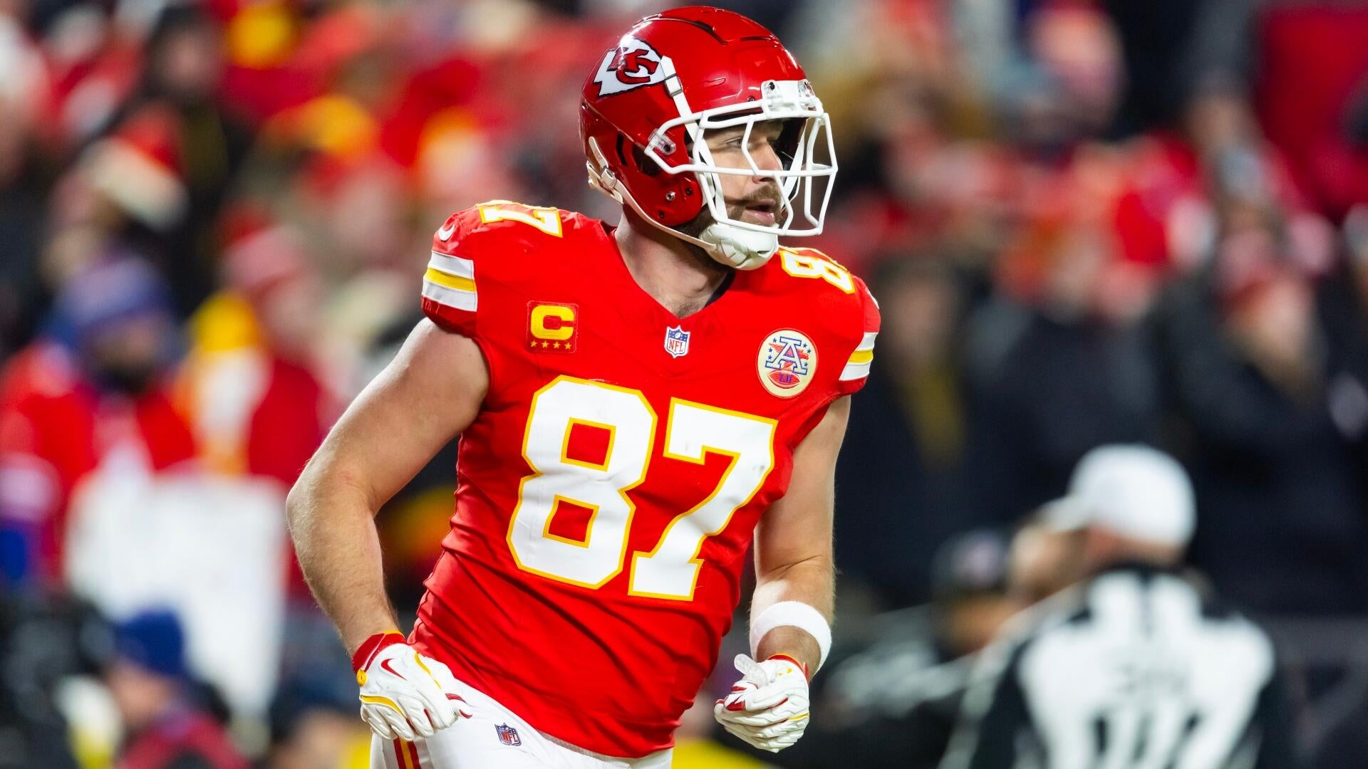 NFL longshot picks, odds, player props, predictions: Travis Kelce among ...