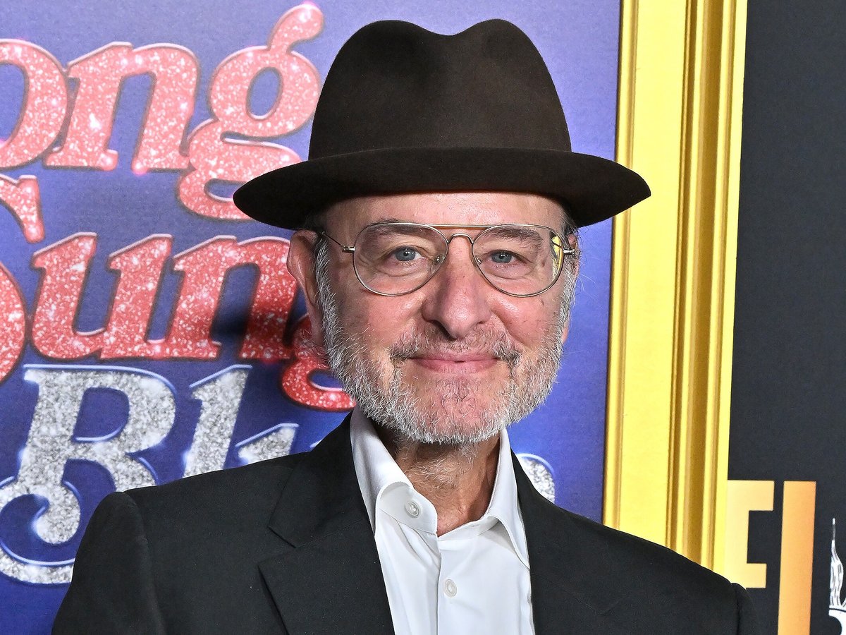 Darum hat "Succession"-Star Fisher Stevens die USA verlassen