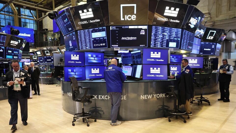 US Stock Market today: S&P 500, Dow Jones, Nasdaq climb to record high ...