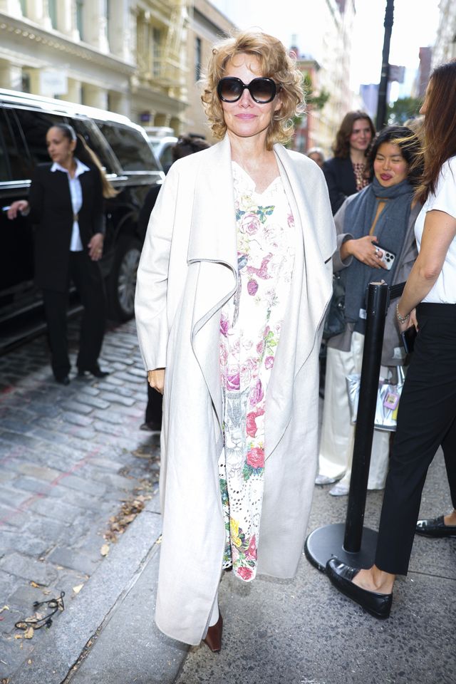 Pamela Anderson Pairs an Unexpected Hat With the Quirkiest Florals-for ...