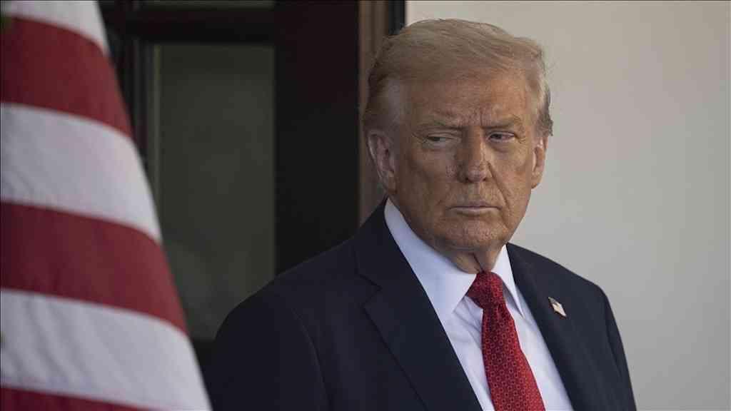 Trump cobra Putin por fim da guerra e critica testes de mísseis