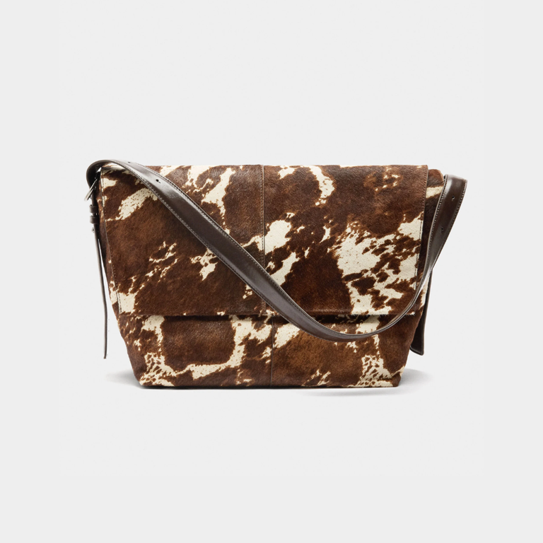 Les sacs doudou en fausse fourrure sont l'obsession mode de toutes les ...