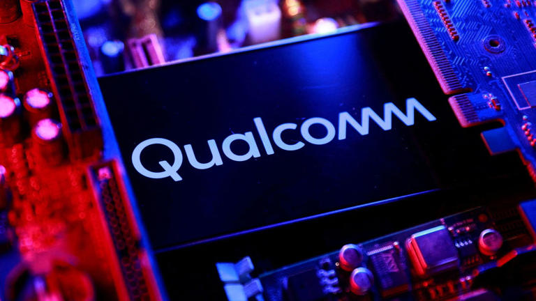 Qualcomm se han disparado un 11% tras presentar nuevos chips de IA para ...