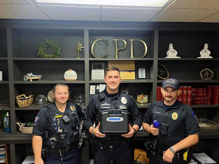 Choctaw police receive new breath test devices thanks to donation