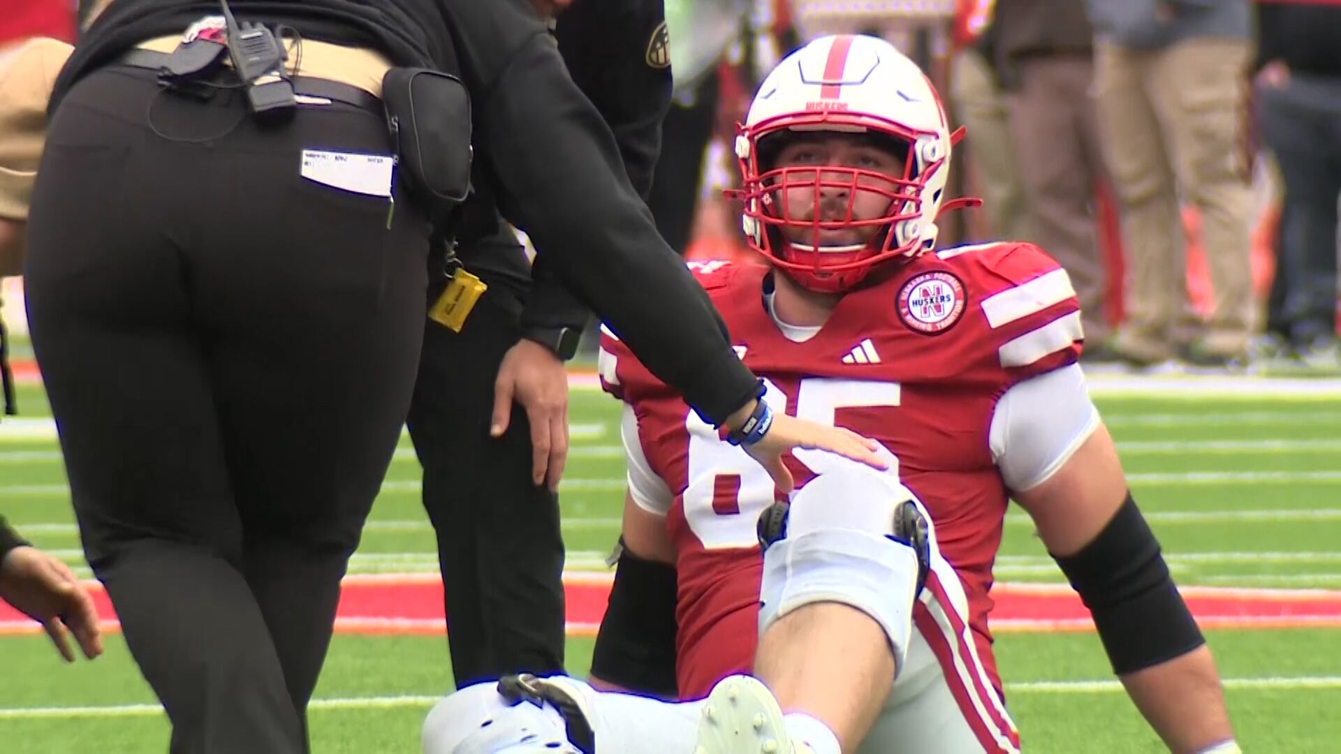 Nebraska OL Prochazka suffers season-ending ACL injury