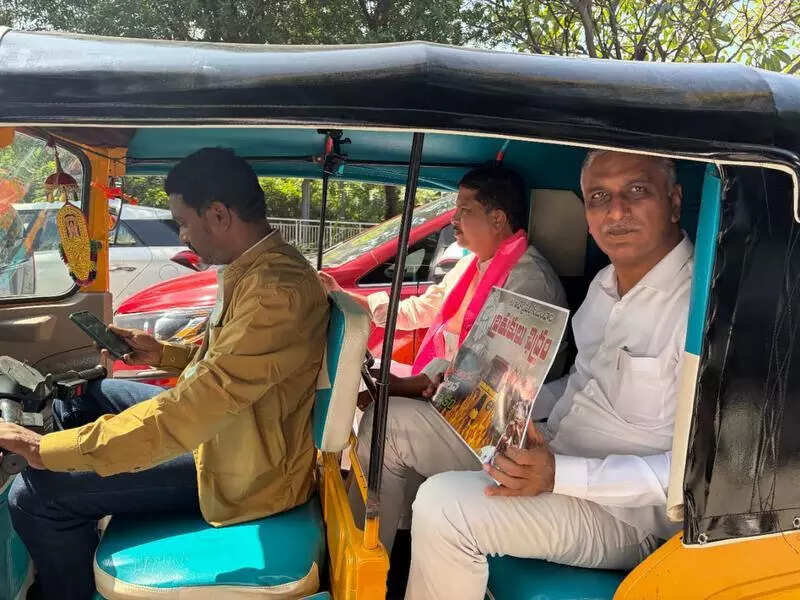 Release Rs 1,500 crore for welfare of auto-rickshaw drivers, BRS ...