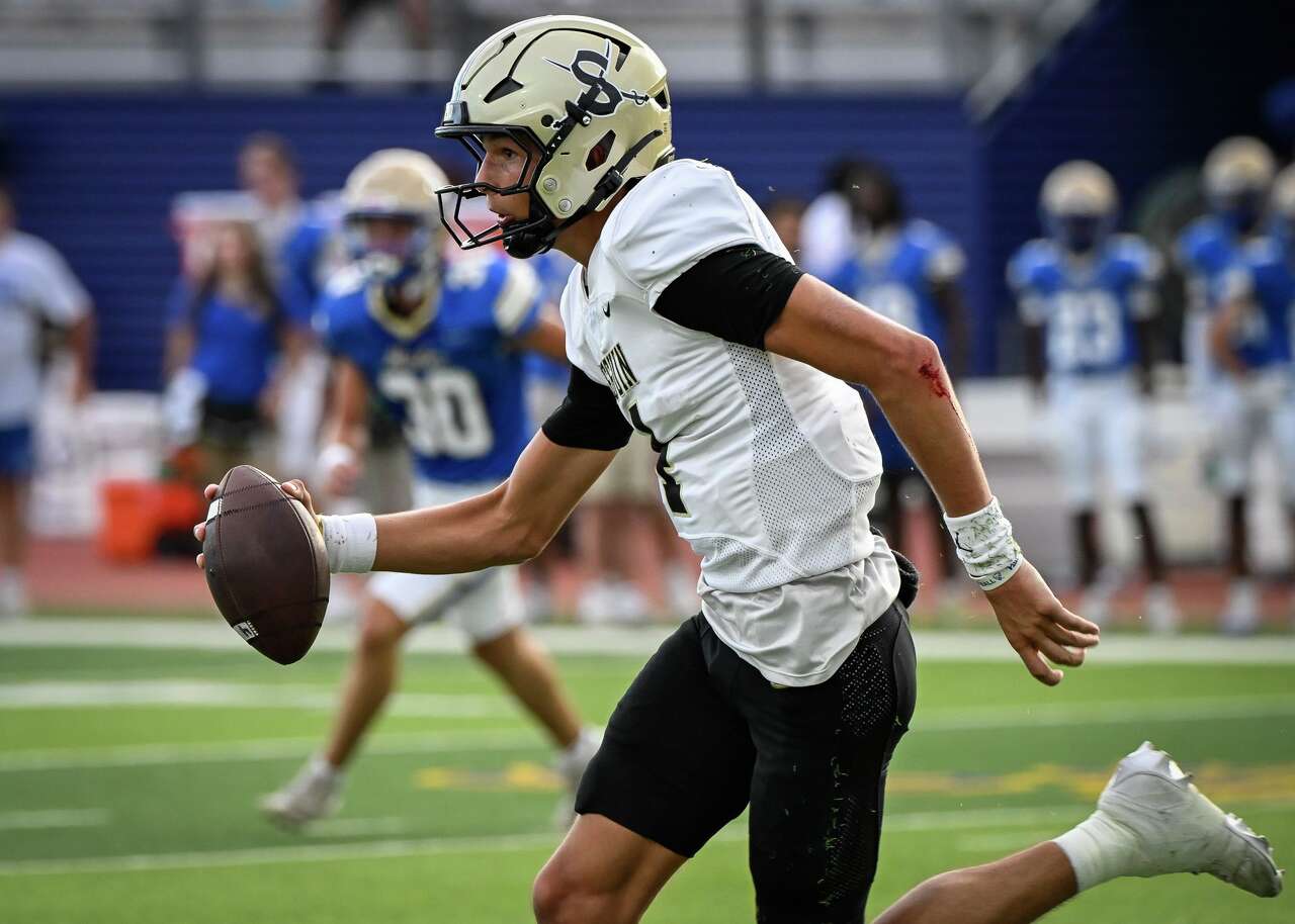 Seguin's Dailey, Roosevelt's Russell-Fields named football Players of ...