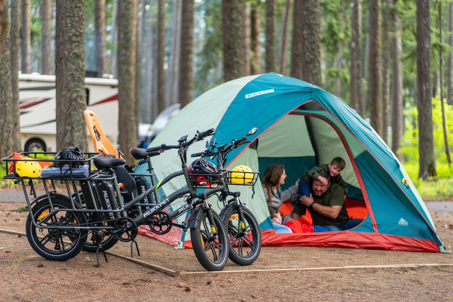 The ultimate Canadian camping checklist: 10 Items you always forget