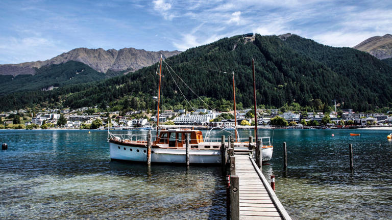 Travel experts reveal the best places to book during Black Friday flight sales