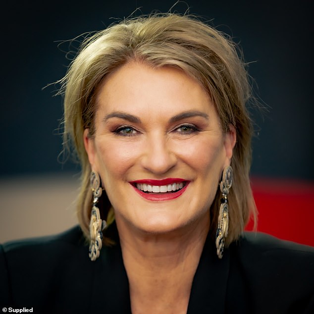 Expert reveals what Hugh Jackman and Sutton's red carpet debut says ...