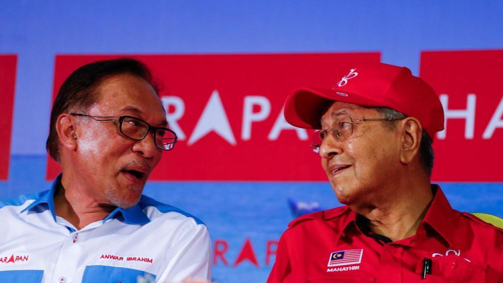 Who is Anwar Ibrahim, the Malaysian leader who helped Trump preside ...