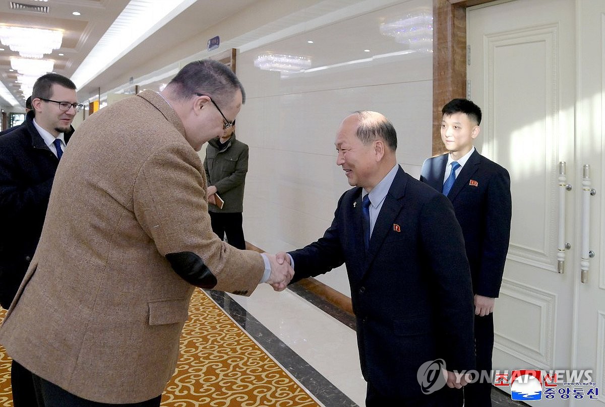 Chief of Kim Chaek University of Technology leaves for Russia
