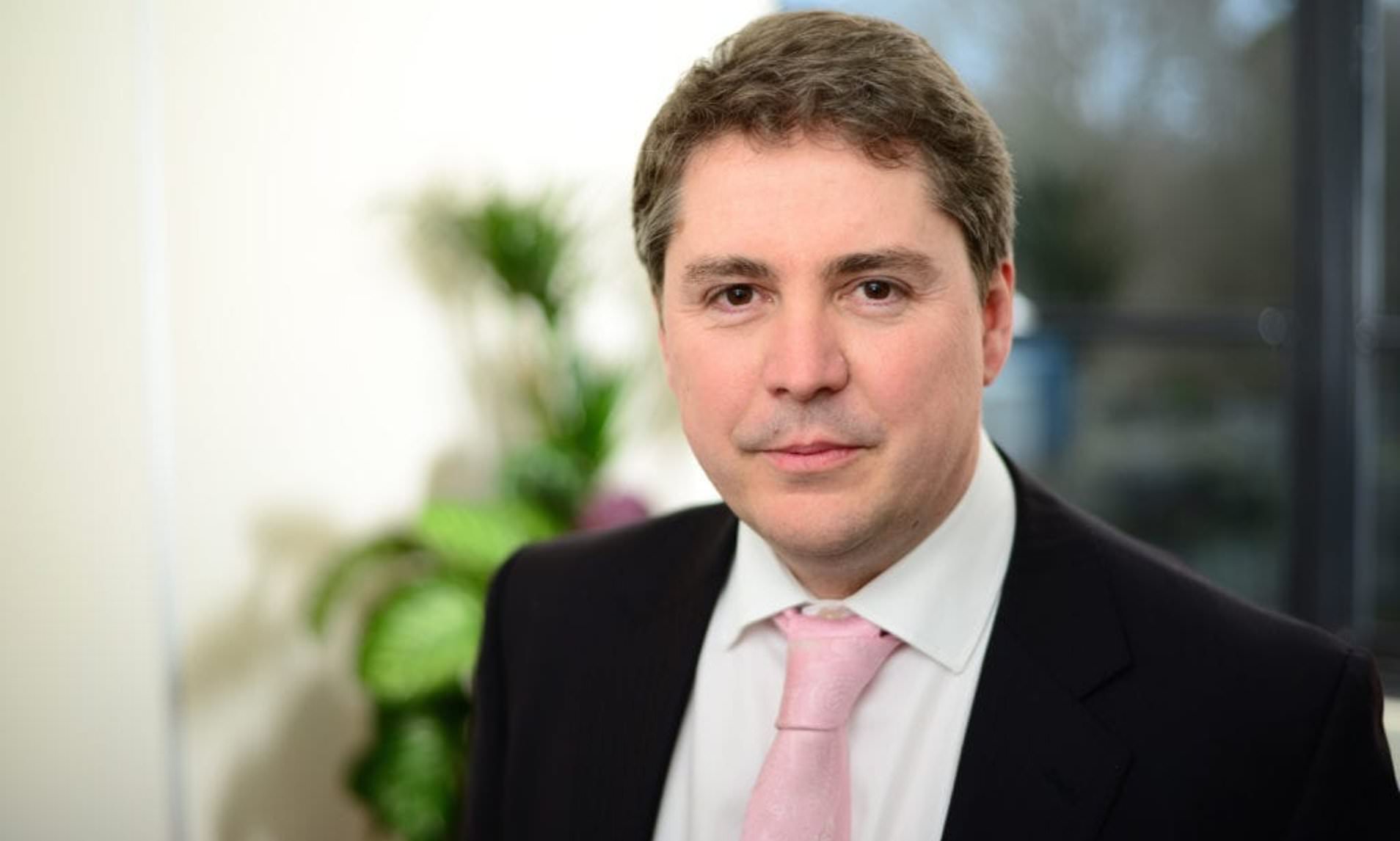 The millionaires at war with Sandbanks dog walkers over their 'private ...