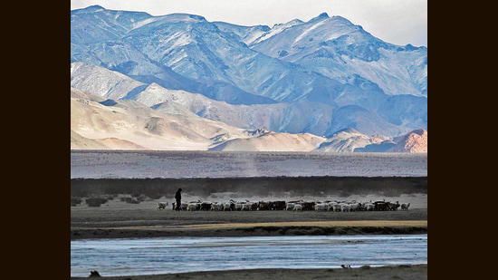 Panel to discuss use of Ladakh sanctuaries for defence projects