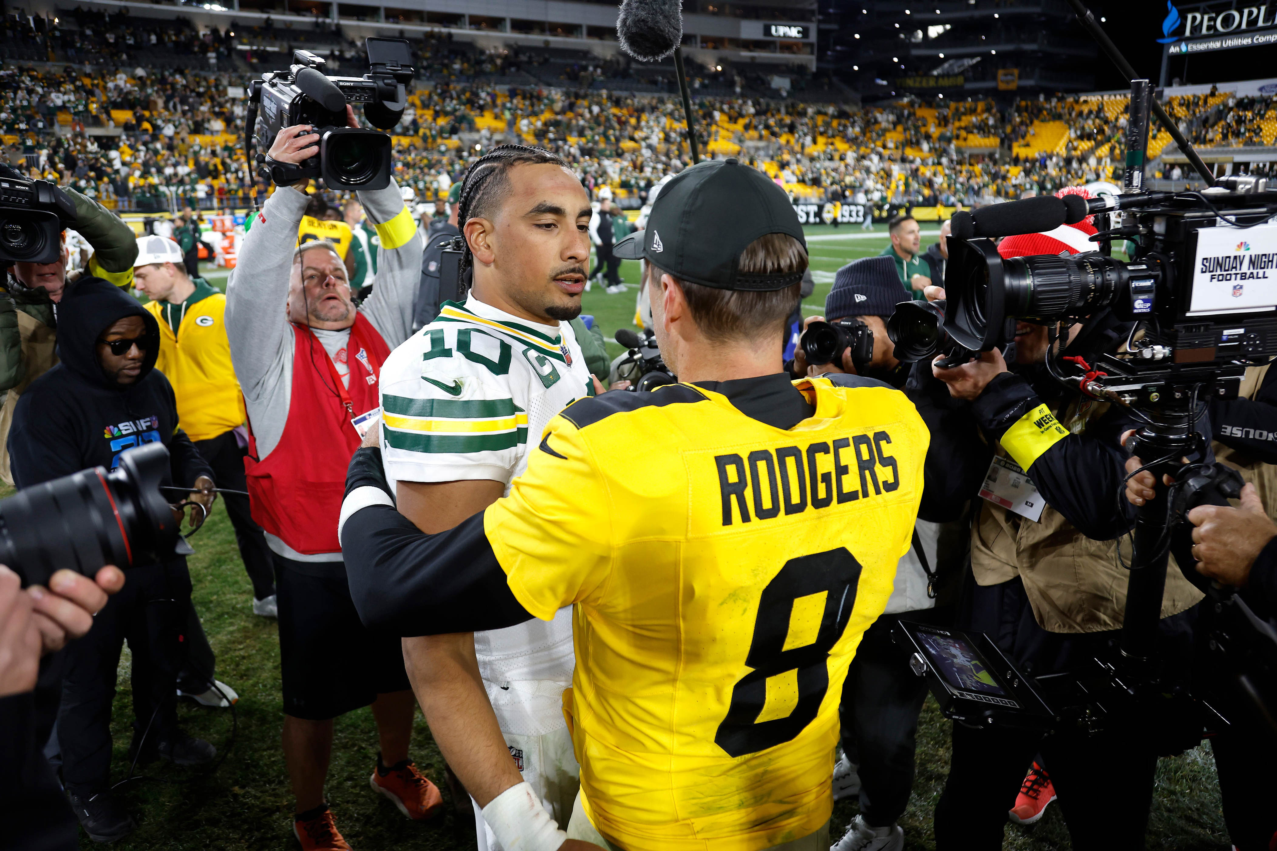 Aaron Rodgers shouts out Packers fans after Steelers loss