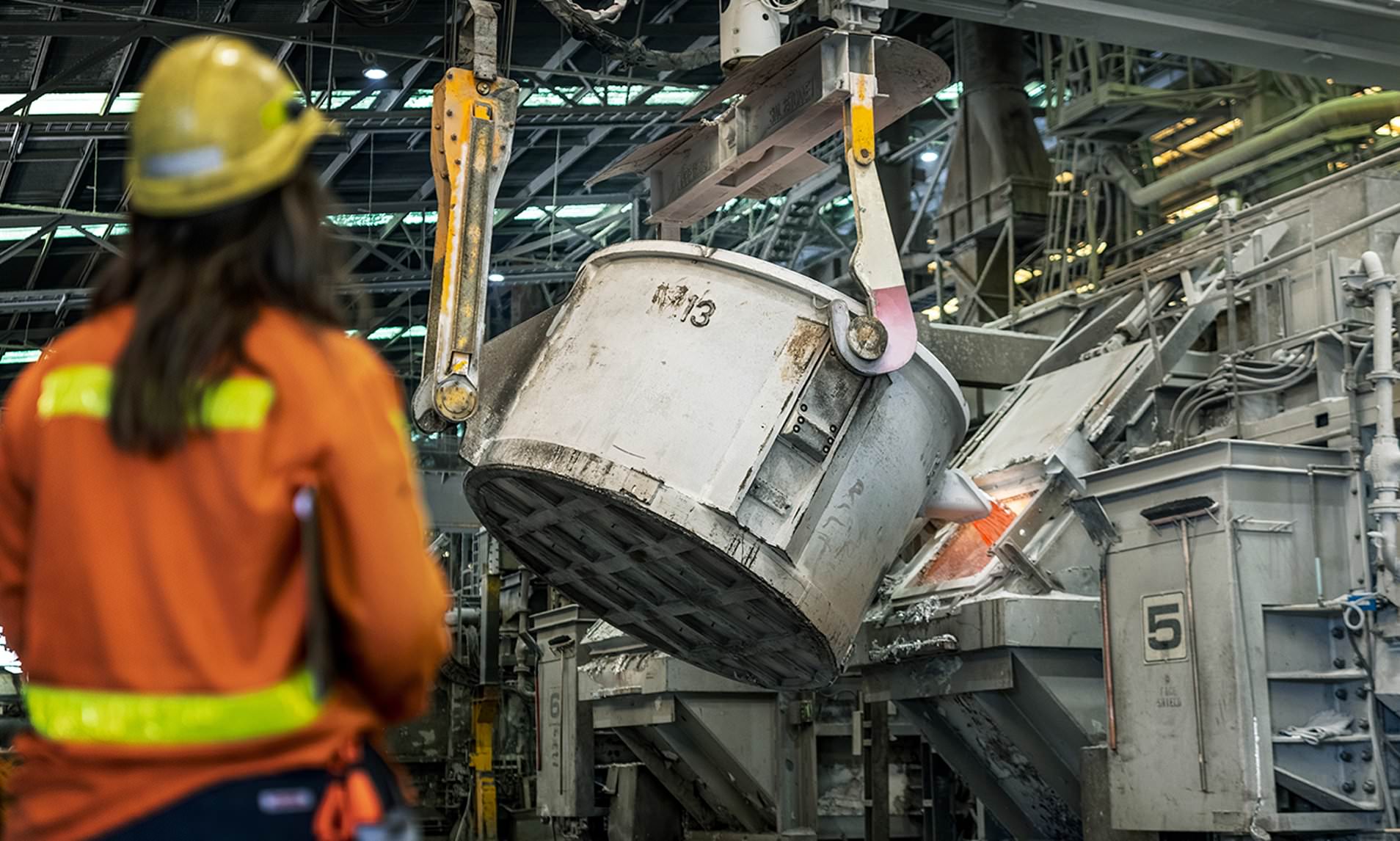 More than 1,000 jobs on the line as aluminum smelter faces closure over ...
